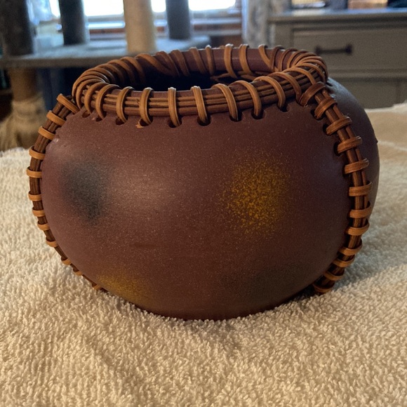 Native American | Other | Seed Pot Native American Made Pottery And ...